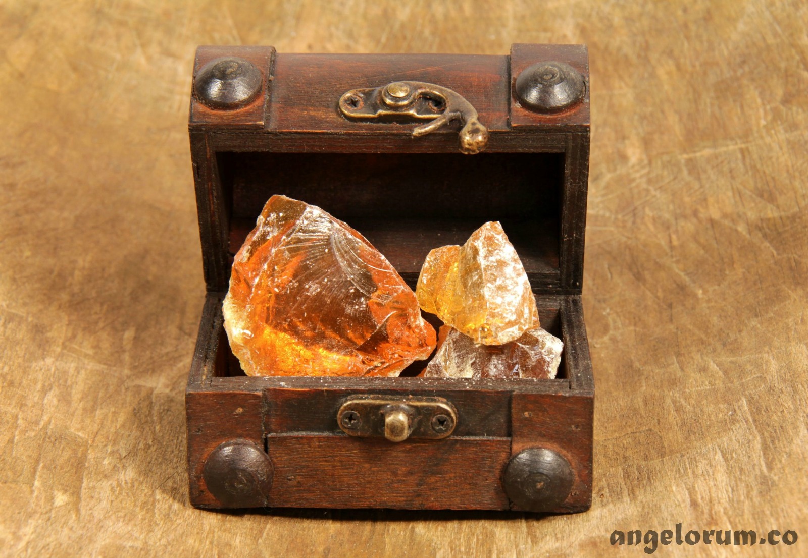 7 Health Benefits & 7 Magical Uses for Frankincense ⋆ Angelorum