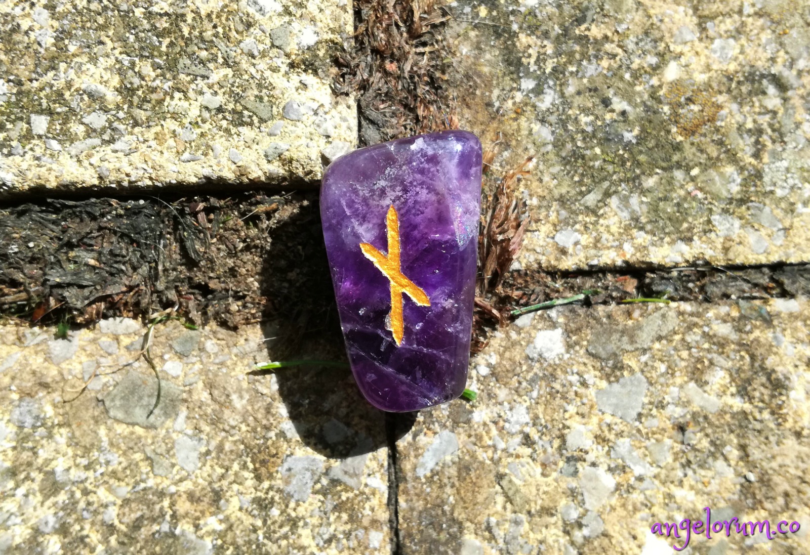 Nauthiz Rune ⋆ Angelorum