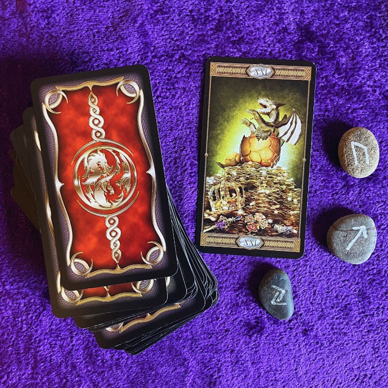 Book a Tarot, Rune or Astro-Tarot Reading ⋆ Angelorum